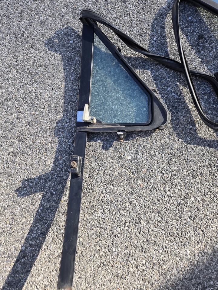 1992-1996 OEM Ford Truck F150 F250 F350 LH RH Front Door Wing Window ...