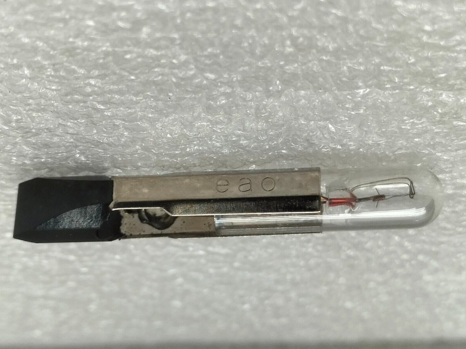 EAO REPLACEMENT BULB FOR LIGHT BULBS TELEPHONE SWITCH BOARD 28V 40MA ...