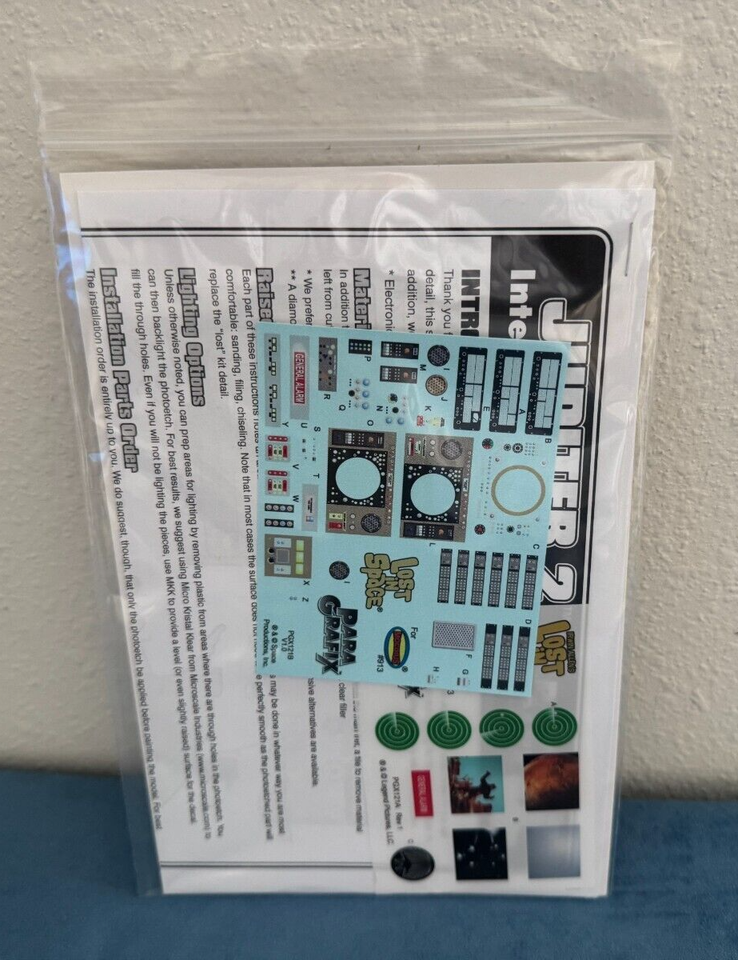 Paragrafix Lost In Space Jupiter 2 Photoetch Set 1/35 FOR KIT Moebius ...