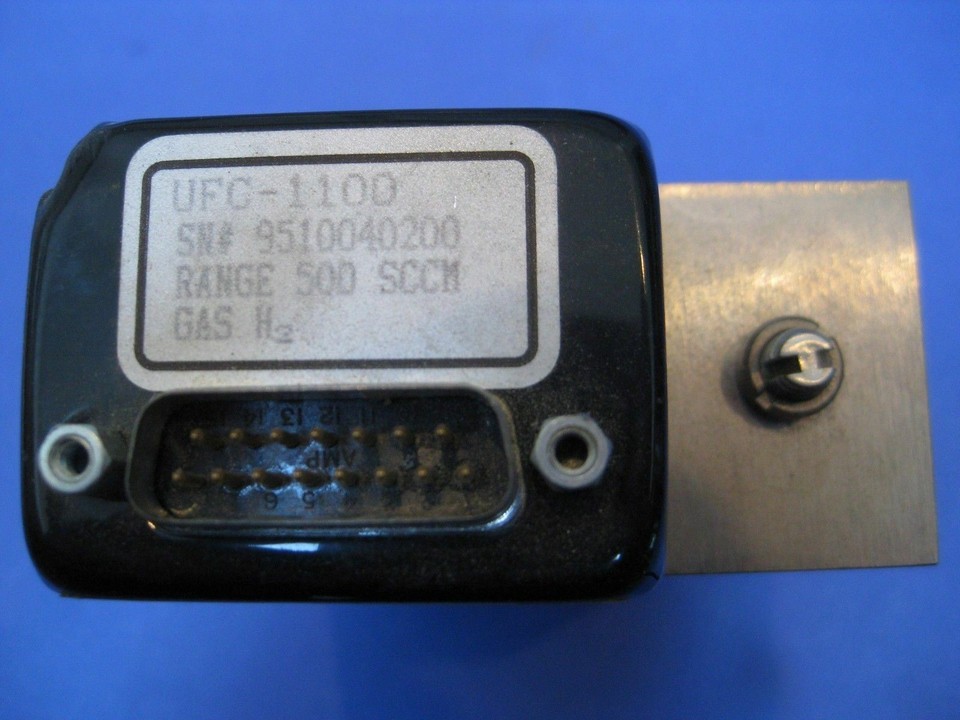 Unit UFC-1100 Mass Flow Controller MFC, H2, 500 SCCM, D-Connector, Used ...