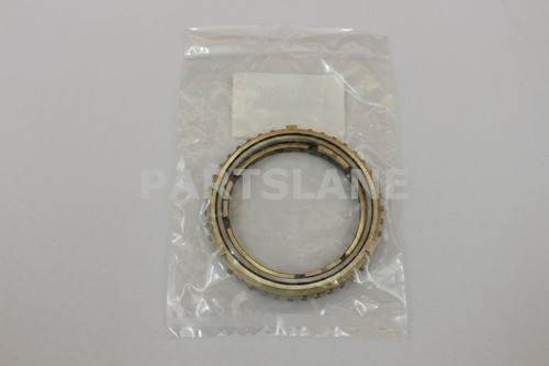 Toyota Land Cruiser Hilux HZJ71 GUN112 OEM Synchronizer Ring Set 33037 ...