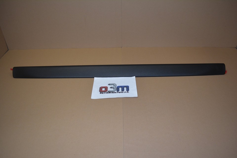 2007-2014 Chevrolet Silverado GMC Sierra Tail Gate Cap Moulding new OEM ...