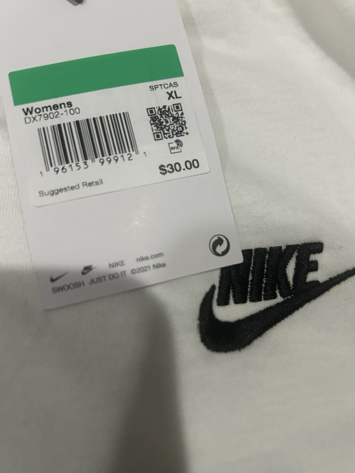Nike Women's Sportswear Club Essentials T-Shirt White DX7902-100 Size ...