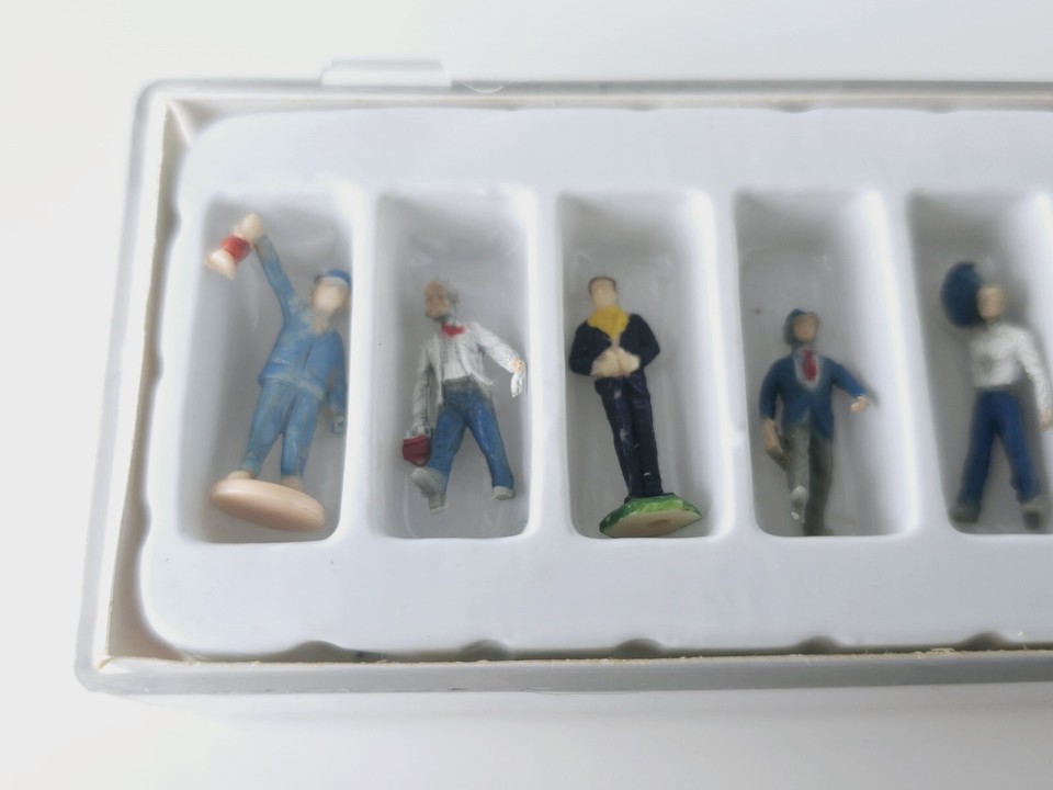 Con-Cor - Ho Scale - 12 Figures Railroad Personnel #0002-009957 | eBay