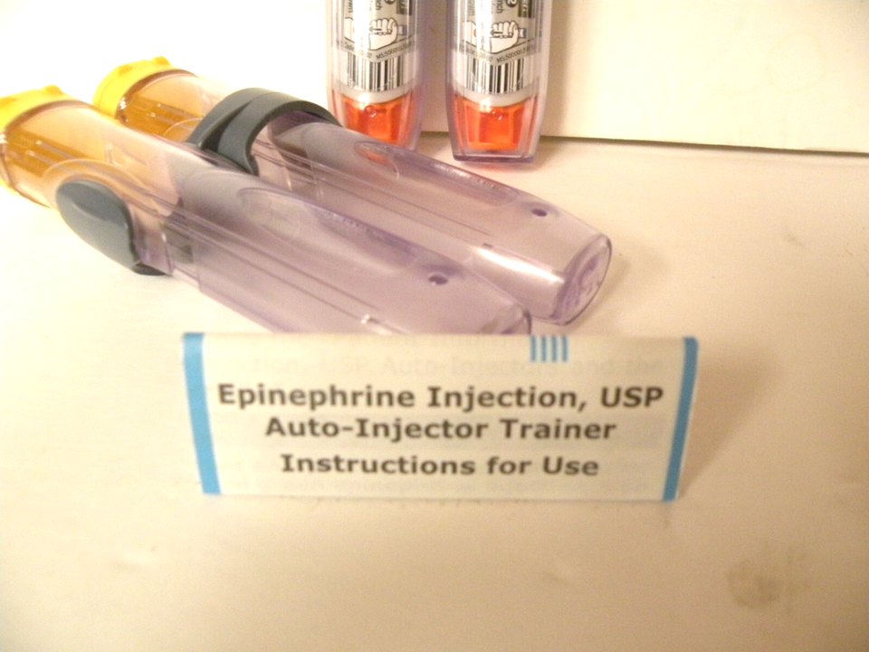 2 NEW EPIPEN AUTO-INJECTOR TRAINERS NO BOX, MEDICINE, NEEDLE & 2 CLEAR ...