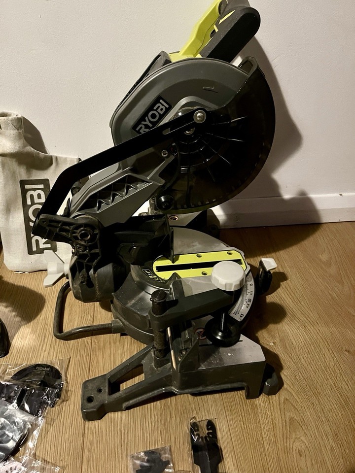 Ryobi ONE+ 18V Power Tools Bundle - Mitre Saw, Combi Drill, Impact ...