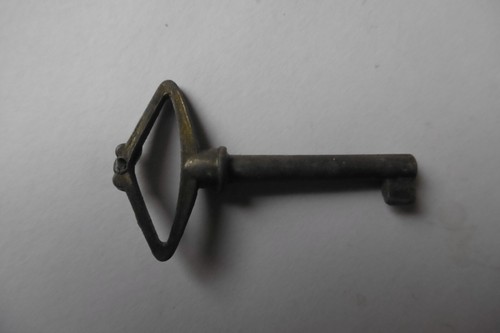 Clé Clef ancienne creuse / serrure meuble armoire tiroir. N° 20 | eBay