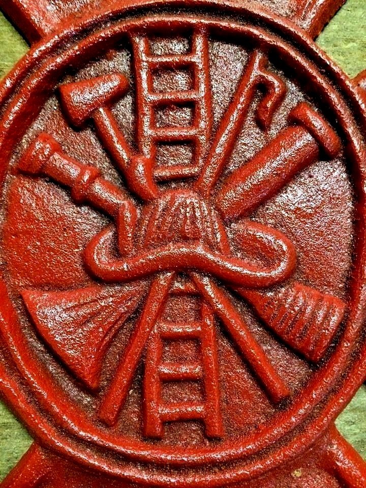 Red Fireman Plaque Maltese Firefighter Cross, cast iron sign 8 x 9 ...