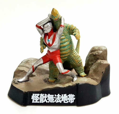 Ultraman Diorama Ultraman vs Red King Figure Bandai | eBay