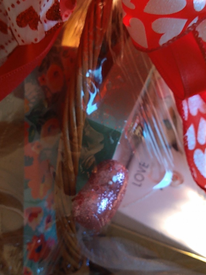 Valentine's every day with a gift basket: coach wallet, Mary Kay &bath ...