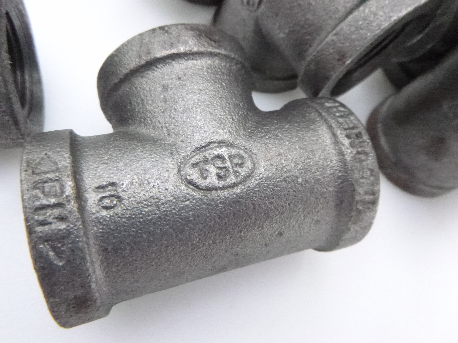 8 Pack TSP 3/4" Malleable Iron Tee Pipe Fittings | eBay