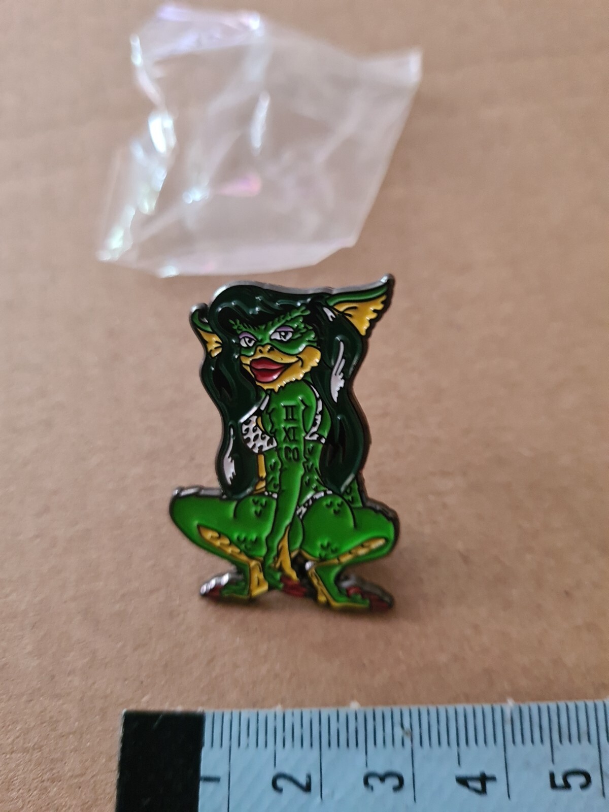 Gremlins Sexy Female Gremlin Metal & Enamel Pin Badge 80s Movie Retro ...