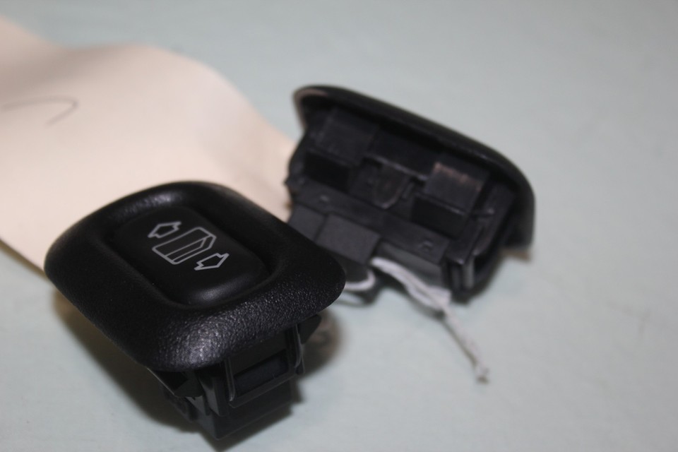 1996 MERCEDES C CLASS C280 W202 REAR DOOR POWER WINDOW SWITCH | eBay