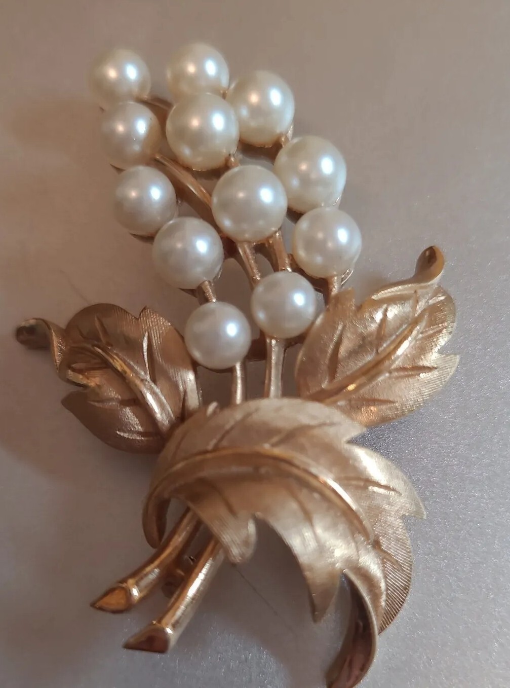 BEAUTIFUL Vintage Trifari Gold LEAF Flower Spray Pe… - Gem