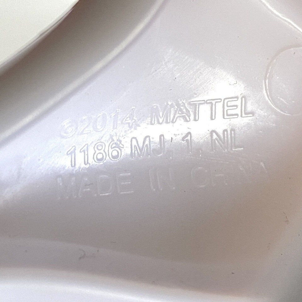 2014 Mattel White Horse Plastic Blue Tail Mane Blue Eyes 1186 MJ 1 NL ...