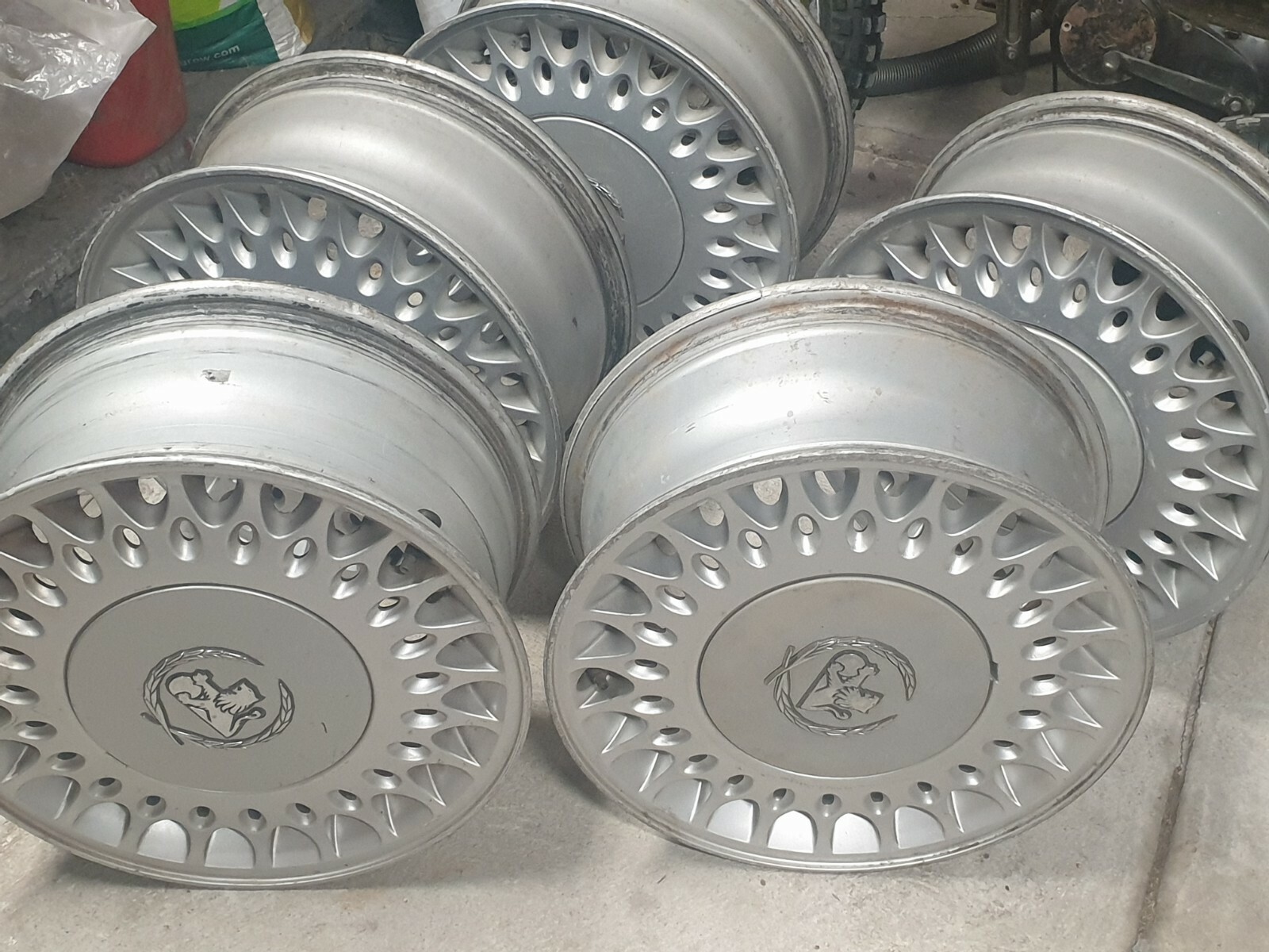 VQ STATESMAN CAPRICE ALLOY MAG WHEELS SET x5 HOLDEN COMMODORE VQ VN VP ...