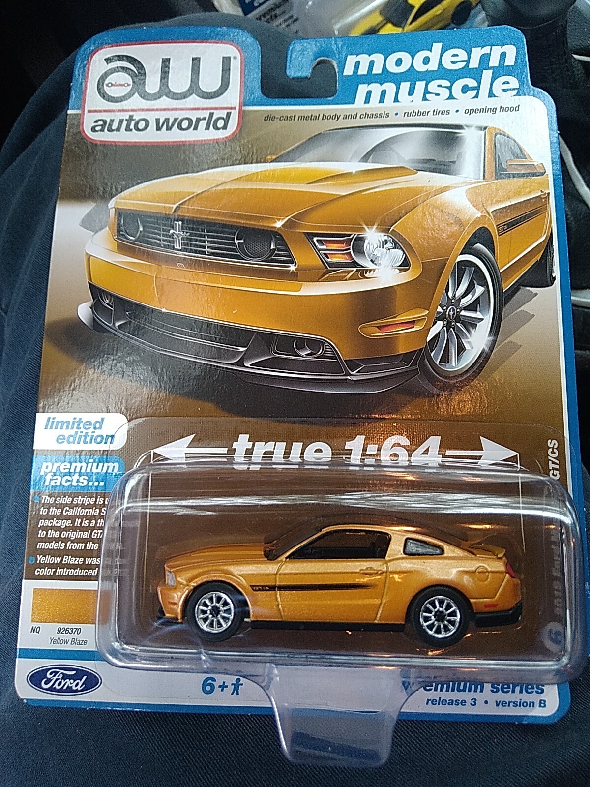 auto world 1/64 Modern Muscle 2021 Ford Mustang GT/CS | eBay