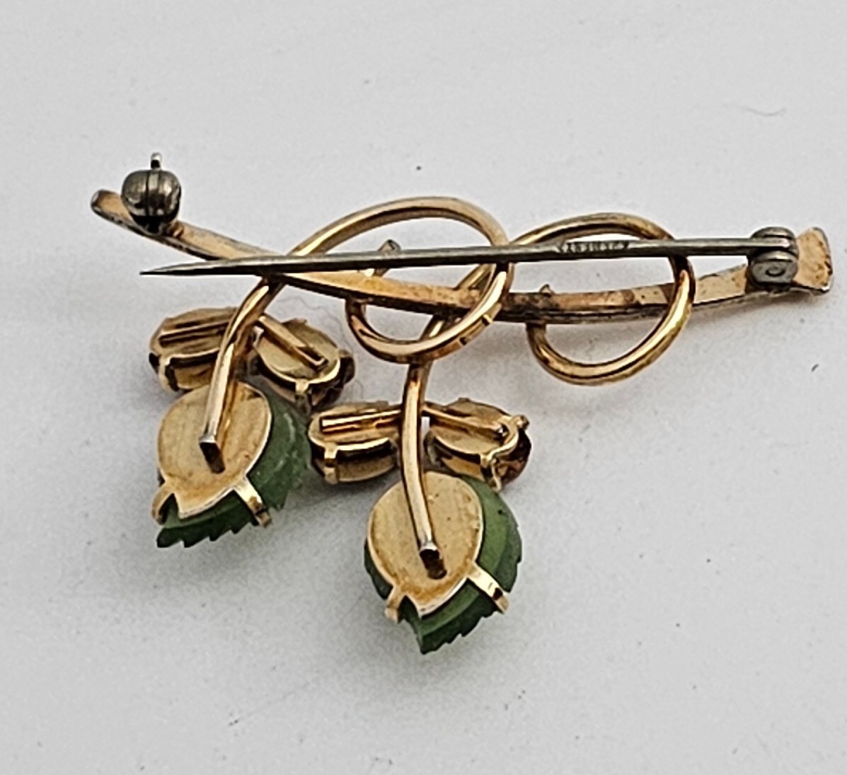 Vintage Krementz Gold Tone Brooch - Gem