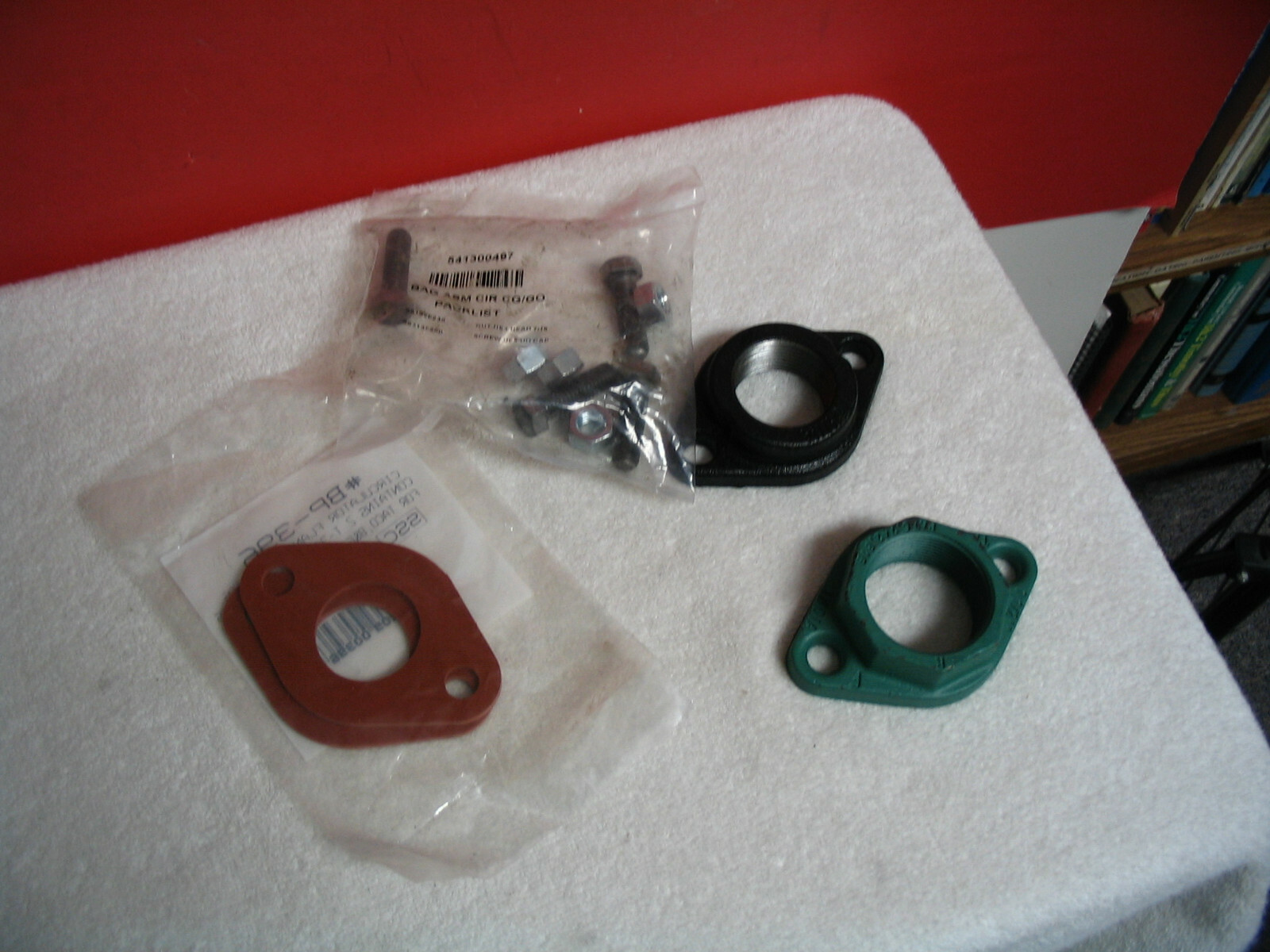 Lot of 2 Taco Flanges 110-474 & 110-475, 1-1/4" &1-1/2" Flanges W/ Nuts ...