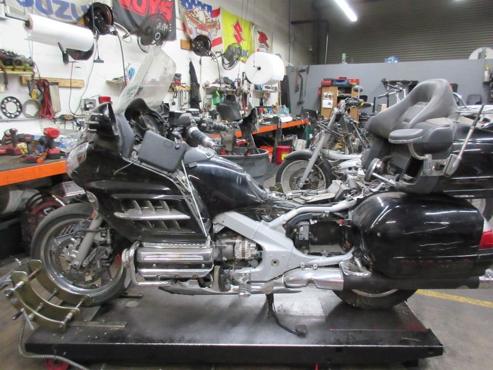 2006 06-10 Honda GL1800 Goldwing Rear Differential Diff Final Drive ...