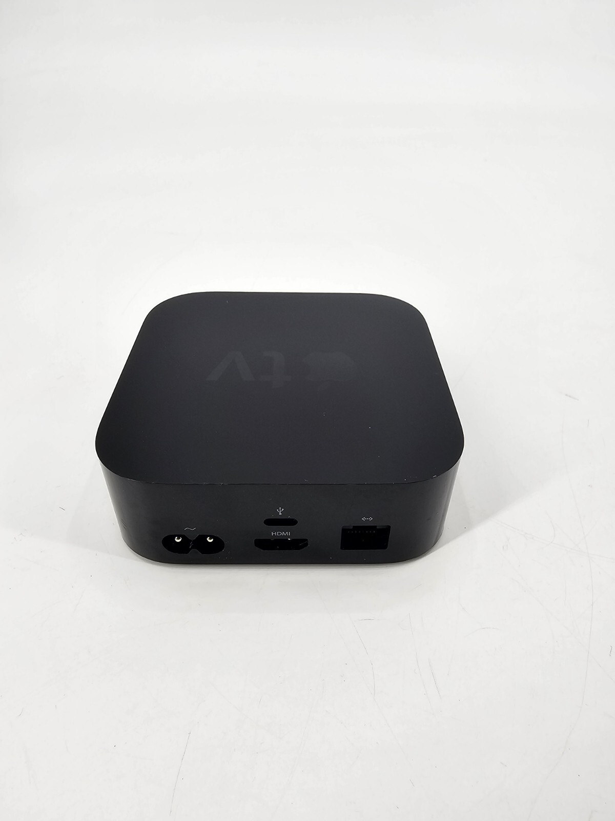 Apple TV (4th Generation) 32GB HD Media Streamer Black W/ REMOTE