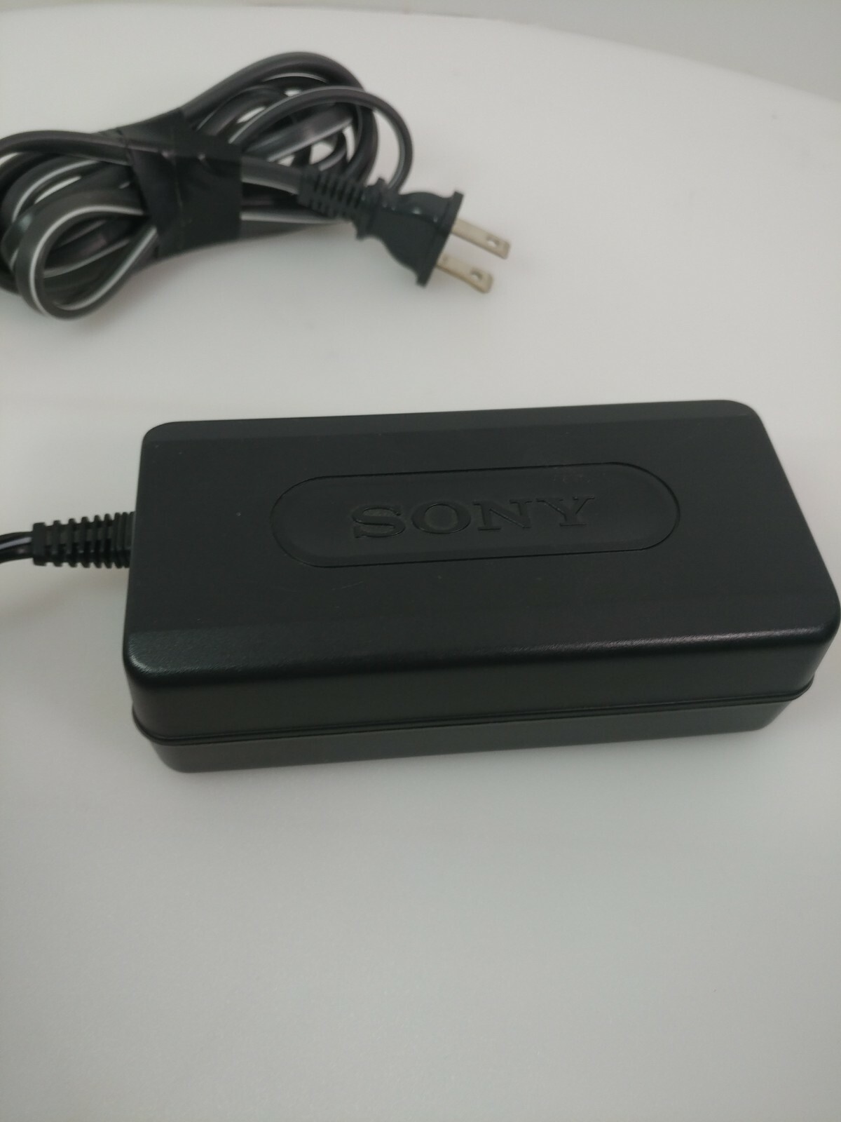 Genuine OEM Sony AC-L10A AC Power Adapter 8.4VDC 1.5A Camcorder Battery ...