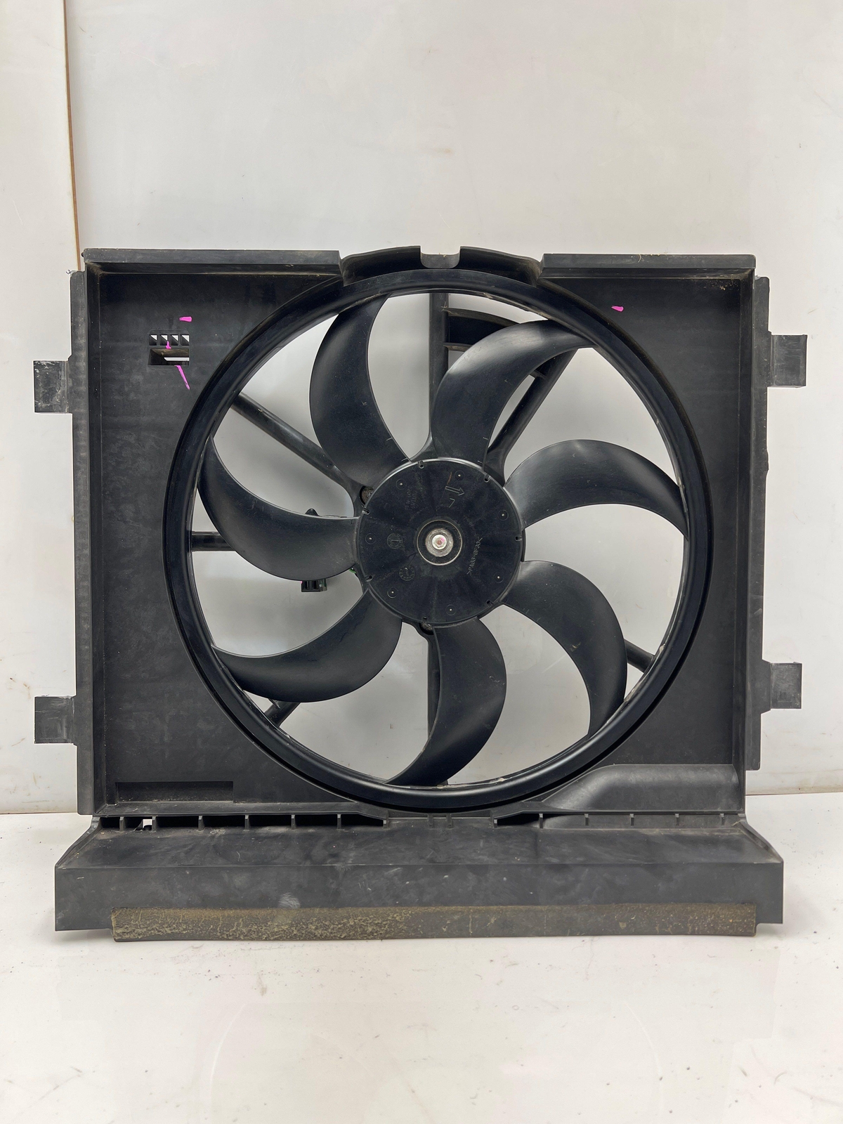 19 Nissan Sentra 1.8L Engine Cooling Fan Assembly From 5/1/18 OEM ...