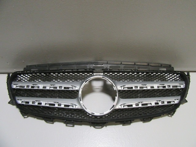 2017 2018 2019 Mercedes E300 E400 Front Center Grille Oem 2138880223 | eBay