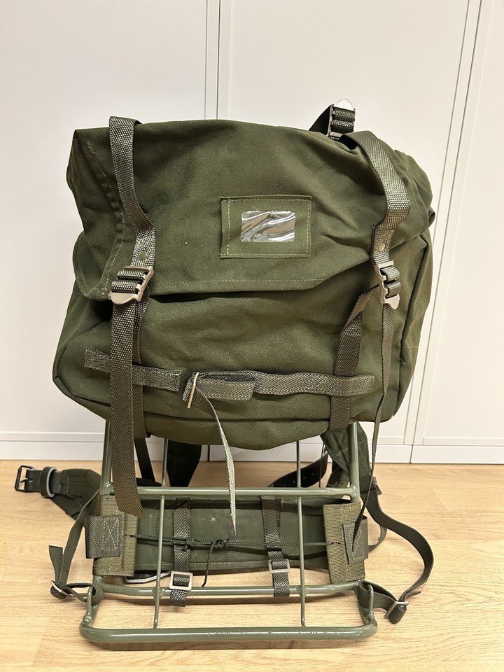 Swedish Military Medical Backpack LK 35 SJV | eBay