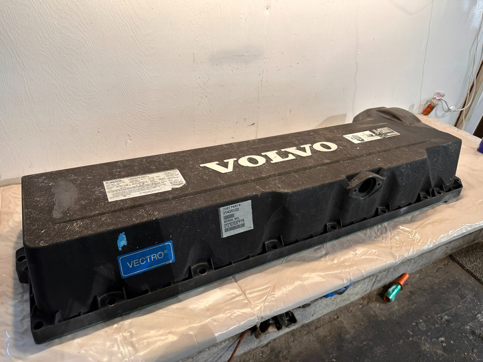 Volvo+D13+Engine+Valve+Cover+20740683+Mack for sale online | eBay