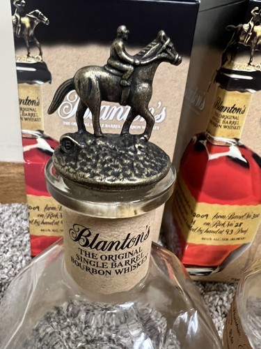 Complete Set 8 Blanton's Bourbon Whiskey Cork Stoppers w Empty Bottles ...