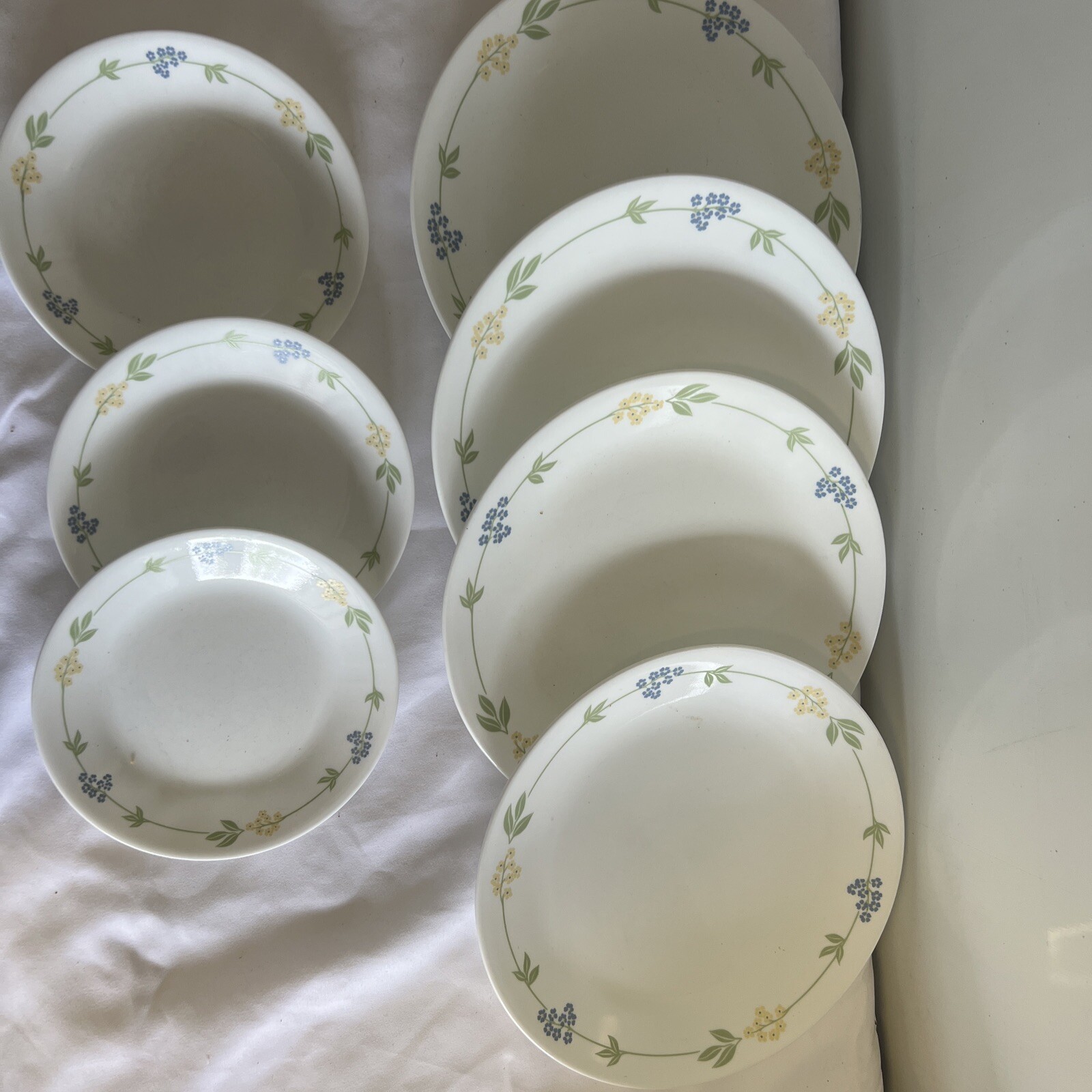 7 Lot Corelle Corning SECRET GARDEN Bread & Butter Plates YELLOW/BLUE ...