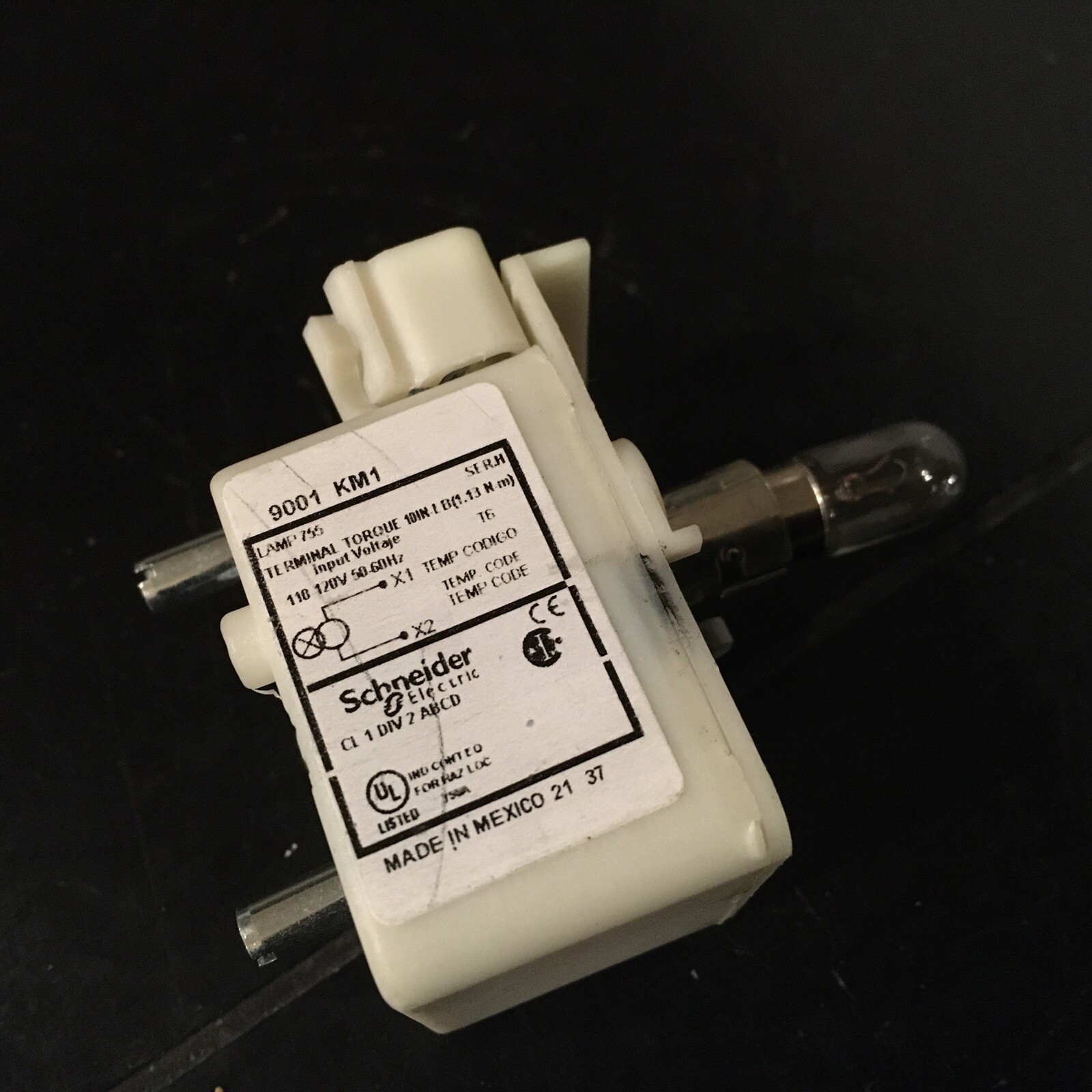 Schneider Electric 9001KM1 Lamp Holders & Light Module | eBay