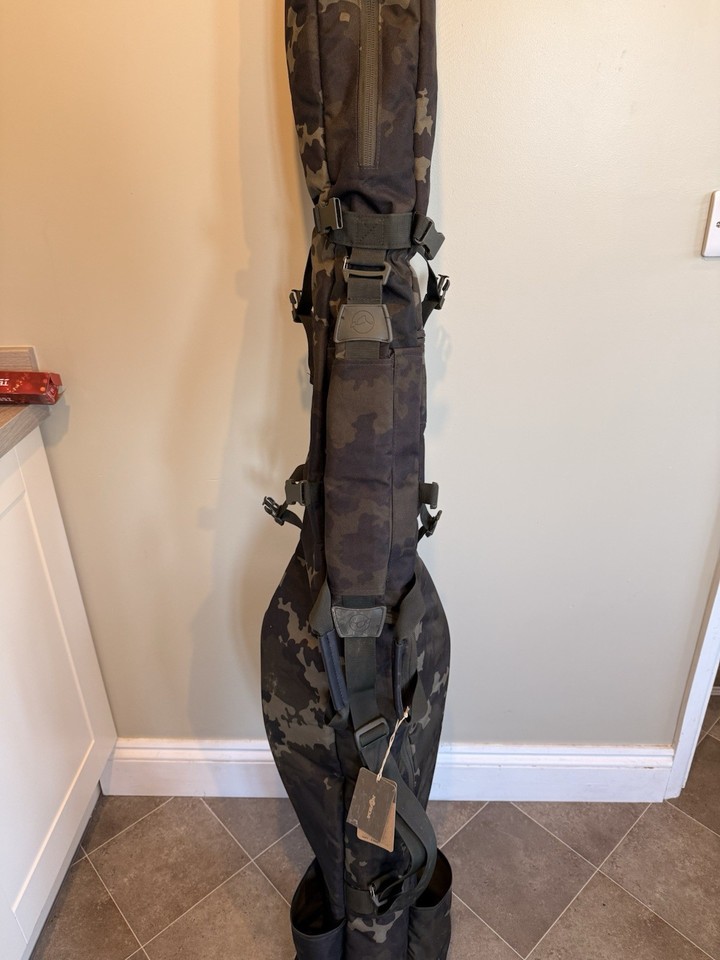 Korda Compac Dark Kamo 3 Rod Holdall 10ft Camo Bag Carp Fishing | eBay UK