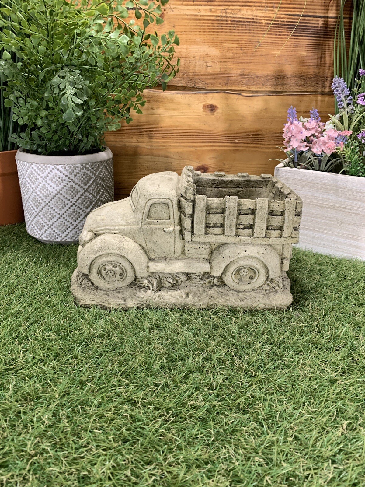 STONE GARDEN AMERICAN TRUCK LORRY PLANT POT PLANTER DETAILED CONCRETE ...
