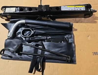 18 19 20 21 22 23 24 25 Audi Q5 JACK WITH TOOLS LUG WRENCH | eBay