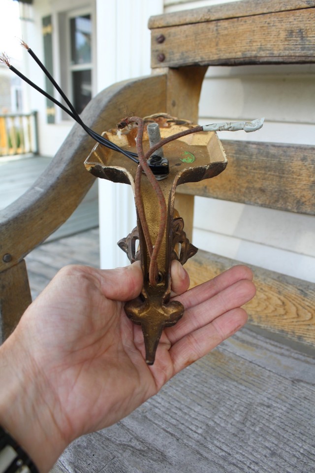 ANTIQUE GOTHIC TUDOR CASTLE MEDIEVAL CANDLE STYLE SCONCE LIGHT FIXTURE ...