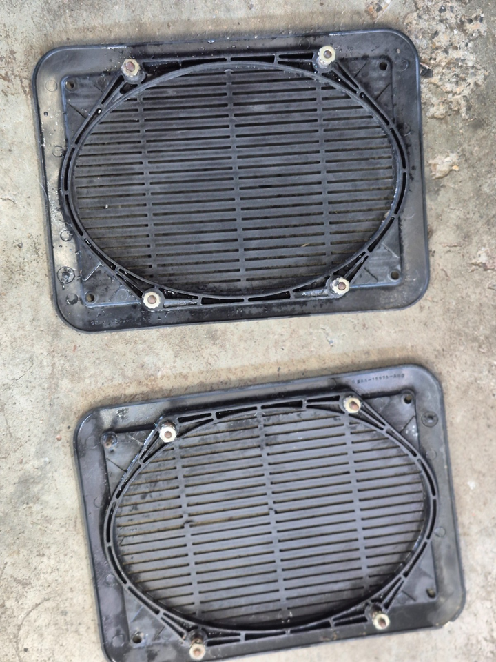 79 MUSTANG Pace car FORD D3AZ-18978-A RADIO SPEAKER GRILLEs | eBay