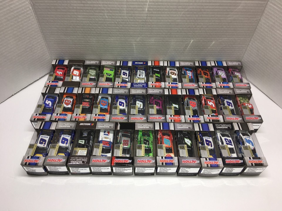 NASCAR DIECAST LOT OF (35) 1/64 CARS JOHNSON JONES ELLIOTT DEEGAN ...