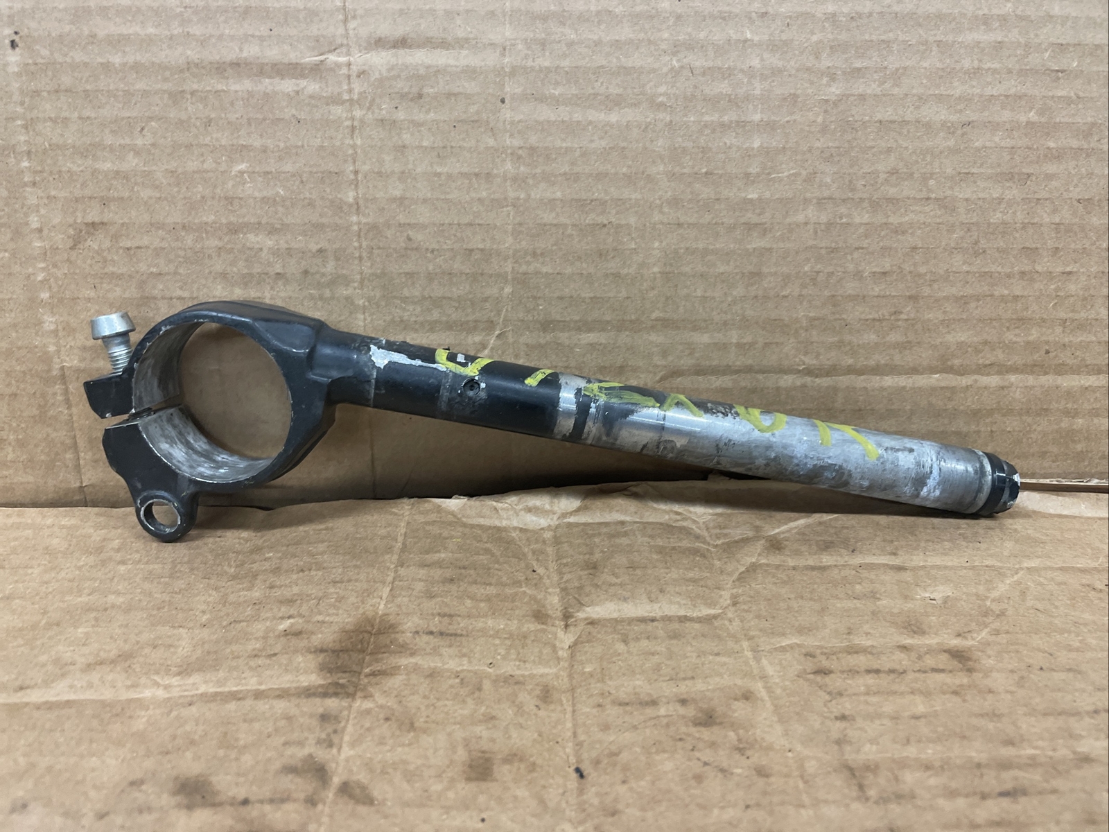 2007 Kawasaki ninja ZX6r Right side handlebar right clip on OEM #829224 ...