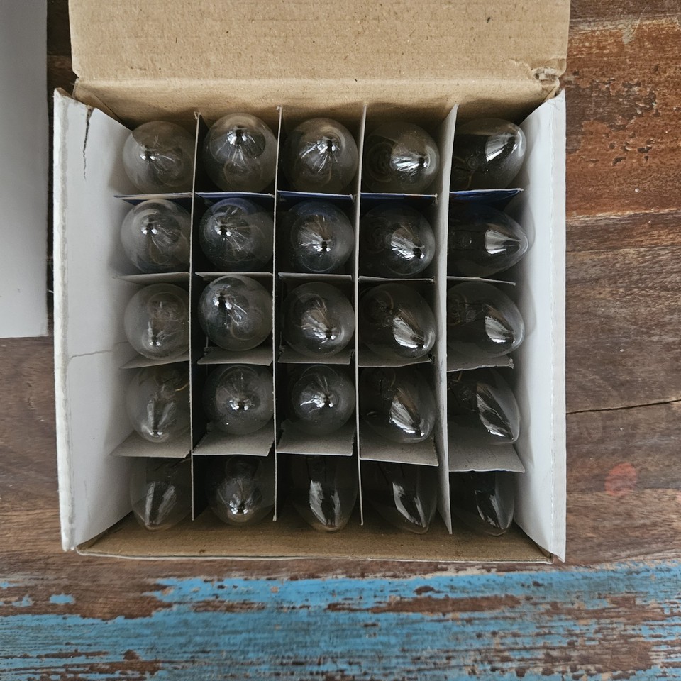 Double Dip Candelabra Base C7-CL-LE 120V 2.7 Watt Clear Bulbs Set 2 Boxes Unused | eBay