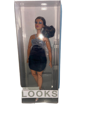 Barbie Signature LOOKS #12 (HBX95) Fully Posable Barbie Doll, Curvy ...