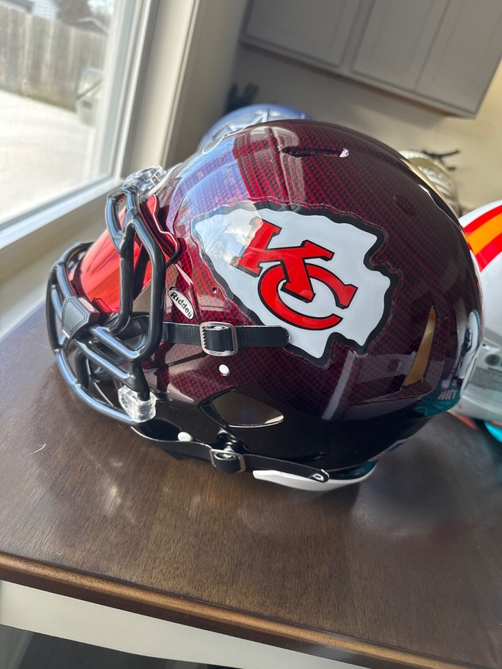AUTHENTIC BAS CERTIFIED PATRICK MAHOMES SPEEDFLEX PRO SIGNED HELMET. | eBay