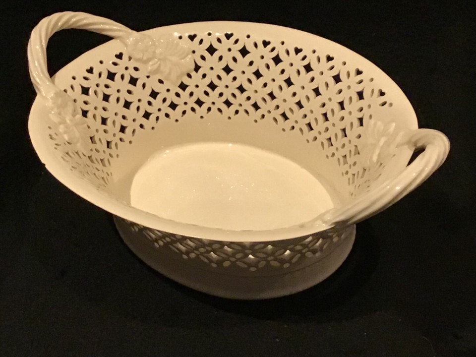 Vintage Leedsware Classical Creamware Pierced Double Handled Dish or ...