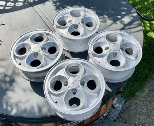 Ford Escort XR3i Clover Leaf Alloys And Centre Caps X4 | eBay UK