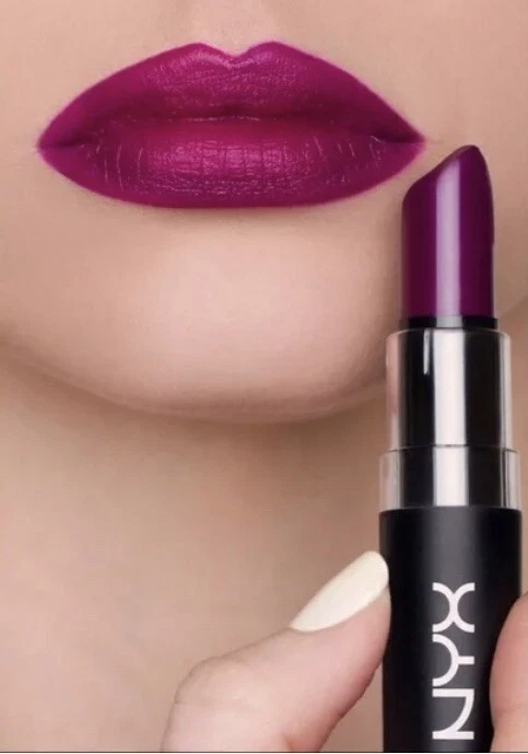 Nyx Aria Matte Lipstick