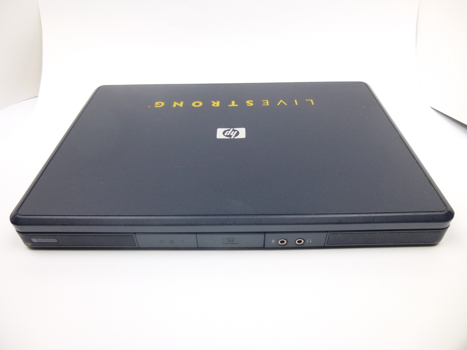 HP LiveStrong Lance Armstrong Special Edition Laptop L2000 | eBay