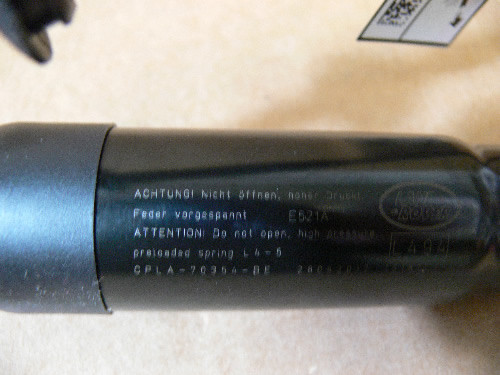 Genuine Land Rover Electric Tailgate Gas Strut Range R Sport 14 on ...