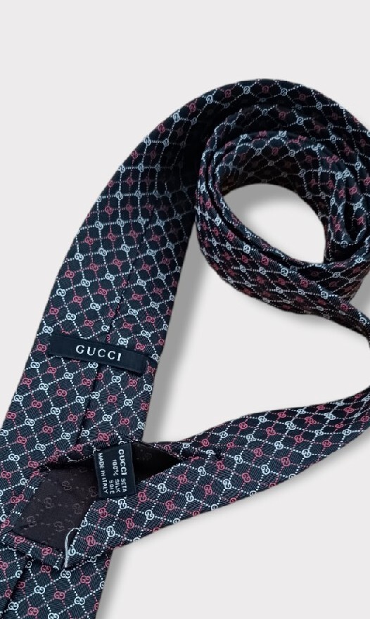 GUCCI Current Gray Plaids & Checks Monogrammed Logo "GG" Silk LUXURY ...
