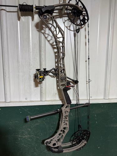 Mathews Phase 4 33 Right Handed Loaded 70 lbs | eBay